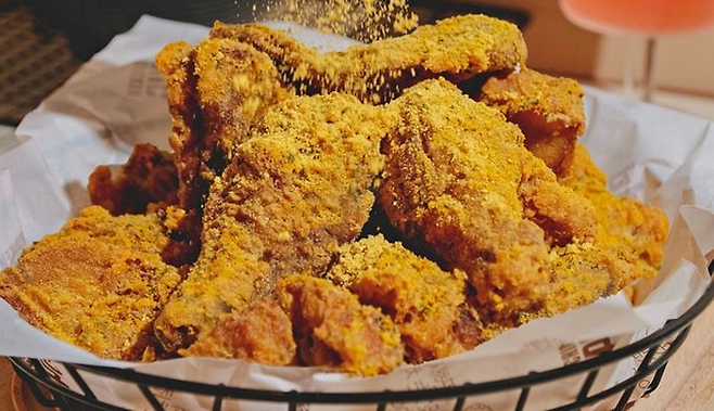 bhc 치킨 가격 가게마다 다르네? 알고보니 “배달앱 부담에 점주가 결정”