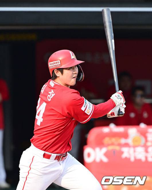 ‘훈련중 눈에 공 맞아 부상’ 최정, 결국 1군 말소…이숭용 감독 “올해는 많은 시련을 주시네요…” [오!쎈 인천]