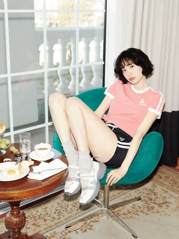 학생때 좀 놀았어요 쿨하게 인정 전교에 소문날 정도로 예뻤던 여배우 애슬레저룩 대본은 내운명
