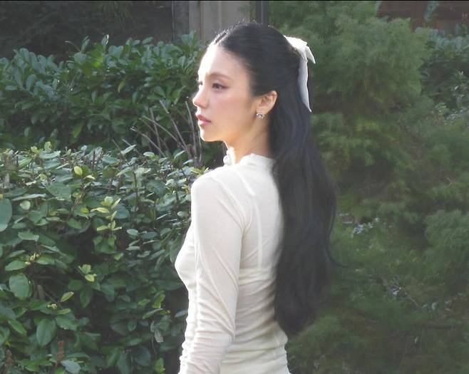 이게 연예인 실물이 맞아? 168cm·47kg 여가수, 압도적 미니스커트룩 | 대본은 내운명