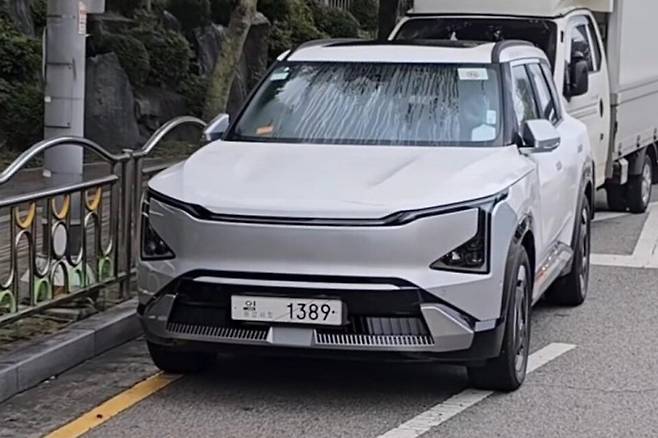 “EV6보다 싸고 넓다”… 기아 EV5 500km 주행 전기 SUV 출격 | EV-Hotissue