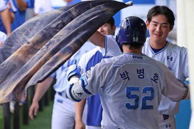 '3G 4홈런 10타점' 박병호의 몰아치기가 시작됐다…껑충 뛰어오른 홈런 페이스, KBO 역대 2호 기록 가능할까?