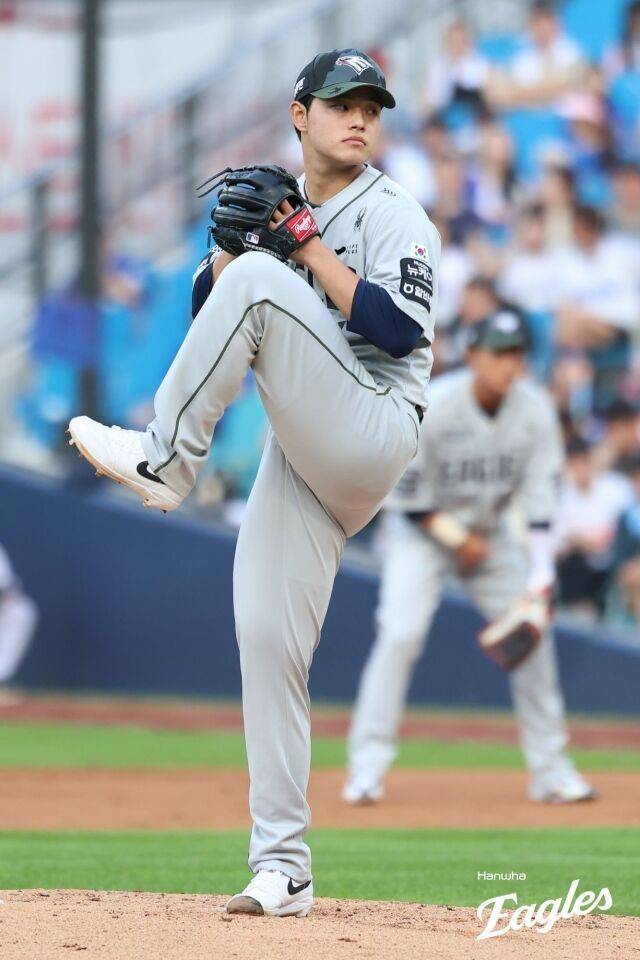 "부담 없다면 거짓말, 요즘 확실히 있다" 158km 1차지명 문동주 책임감이란…10승이 꿈 아니다, 이미 그 이상 바라본다