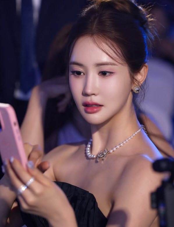 “단 30분 출연에 200억”… 결국 여배우가 중국까지 날아간 이유, 왜 이럴까? | 요즘뭐하니