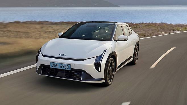 “르노 세닉 E-Tech, EV4 넘을까?”… 가격·주행거리 비교해보니 | EV-Hotissue