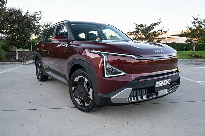 기아 EV5, 8월 국내 출시... '500km 주행' NCM 배터리 탑재한 전기 SUV | 유카포스트