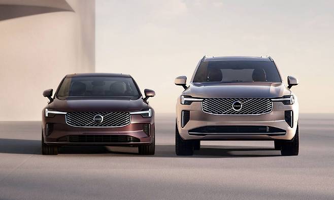 볼보, 하반기 성장 이끌 플래그십 XC90·S90 동시 출격
