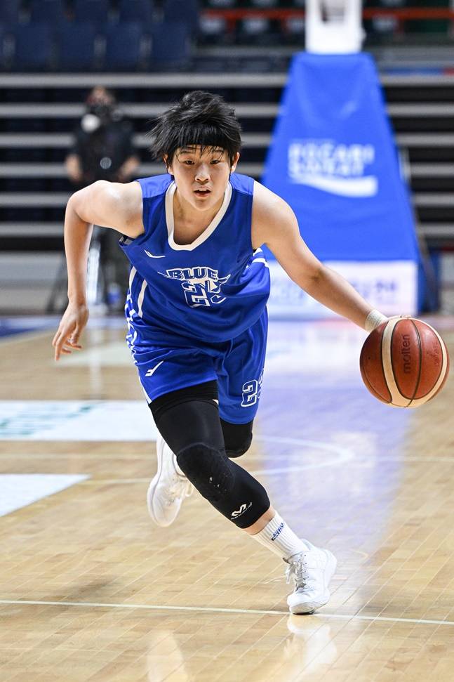 "열심히 하는데, 어떻게 안 봐주나" 사령탑도 인정한 성실함, '포스트 배혜윤' 이제 약점까지 해결 [WKBL 퓨처스리그]