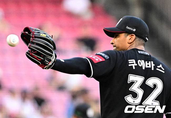 ‘V2 도전’ KT 결단 내렸다! 장수 외인 쿠에바스 전격 방출, 새 외인 머피 영입 ‘총액 27만7000달러' [공식발표]