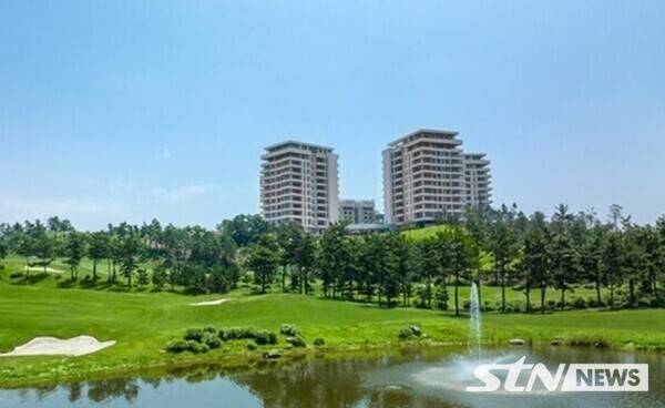 [st&포커스] 폭염에 녹아나는 잔디… 더헤븐CC 등 더위 강한 '한국형 잔디' 각광