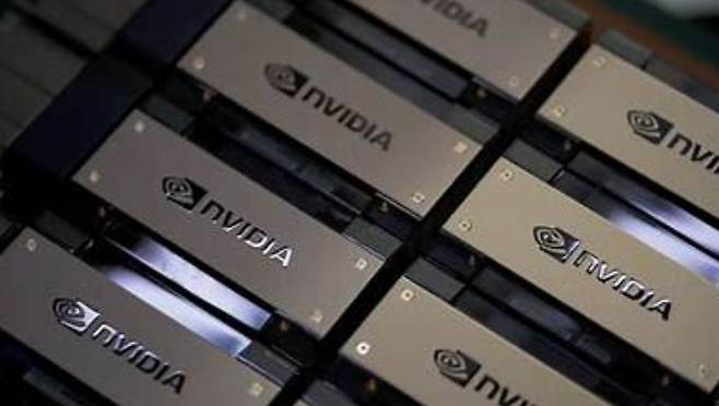 엔비디아, 삼성 HBM3 탑재 중국용 AI 반도체 ‘H20’ 수출 재개 발표 | M투데이