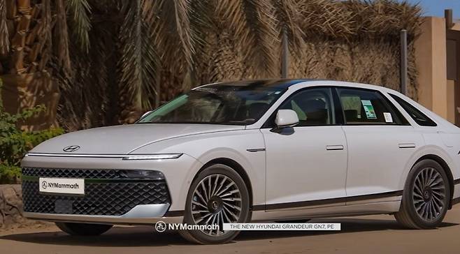 “K8·G80 다 비켜” 그랜저 페이스리프트, 역대급 스펙 유출 | 모터포스 - 포뮬러1 정복