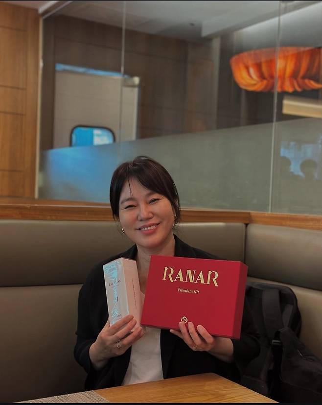 배우 한다고 아버지가 등본에서 말소한 딸 수십 년 만에 화해한 명품조연 여배우 일상룩 스타와 패션