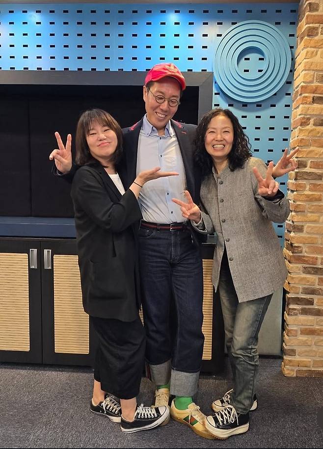 배우 한다고 아버지가 등본에서 말소한 딸 수십 년 만에 화해한 명품조연 여배우 일상룩 스타와 패션