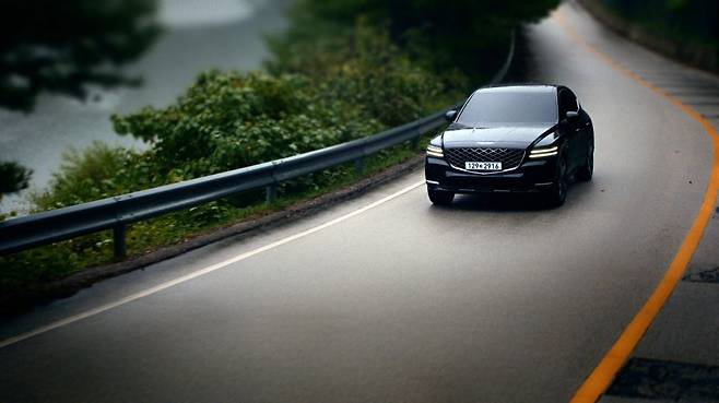 제네시스 GV80 독주 체제 흔드나.. 볼보 XC90-아우디 Q5, 프리미엄 SUV 격돌 | 유카포스트