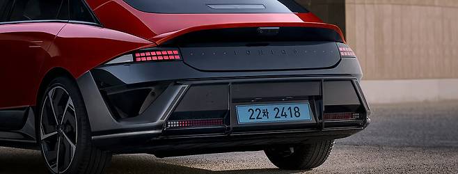 “왜 이제서야 이렇게 만든 거야?” 아이오닉6 진짜 소름 돋게 바뀜 | EV-Hotissue