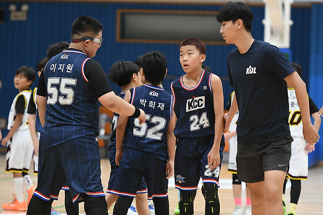 [KBL 유스 클럽 대회] 압도적이었던 KCC U10, DB U10 꺾고 결승 진출