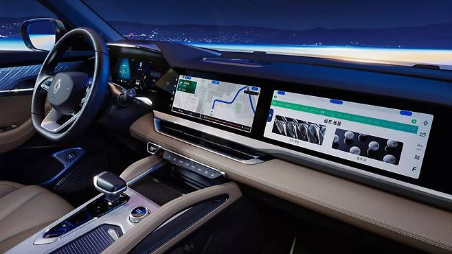 “판매량 172% 폭등”… 뒷좌석 앉자마자 놀라는 SUV 등장 | EV-Hotissue