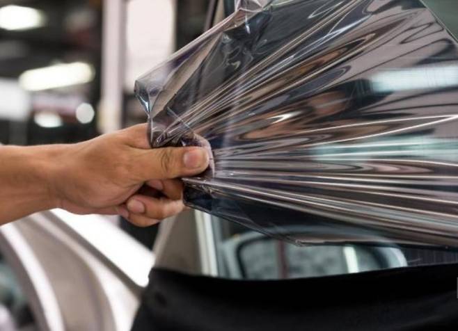 운전자 10명 중 7명, 썬팅 선택 ‘이것’ 잘못 알고 있다 | EV-Hotissue