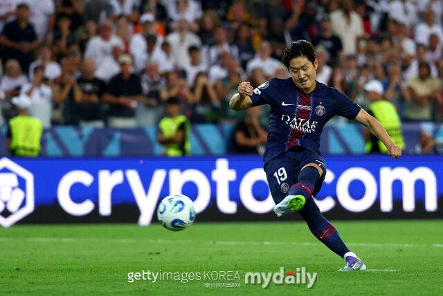 '토트넘 이적설' 이강인, 2G 연속 출전...'루이스 결승골' PSG, 앙제에 1-0 신승! 개막 2연승 질주