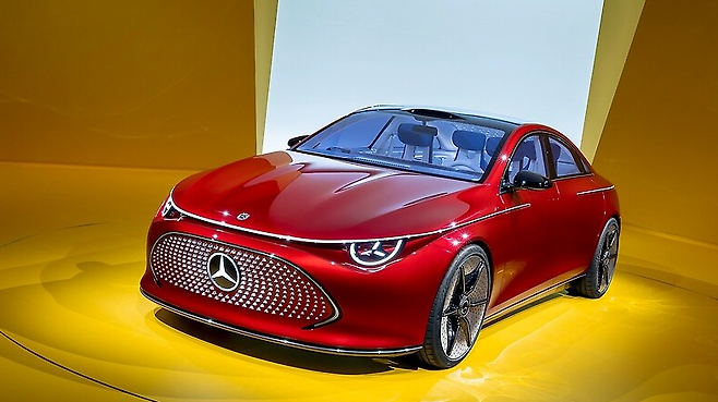 그랜저·K8 대신? 벤츠 CLA 풀체인지, 국산차 넘본다 | EV-Hotissue