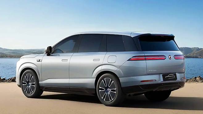 “제로백 3.9초 SUV가 6천만 원?”…팰리세이드 잡으러 온 고급 괴물 SUV | EV-Hotissue