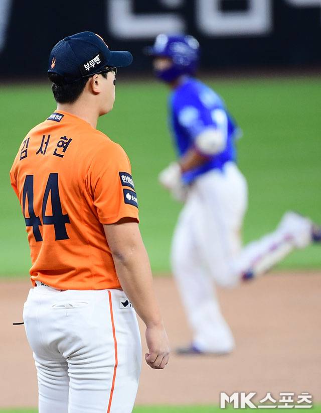 ‘PS 3호 쾅’ 이재현, 한화 마무리 김서현 상대로 추격의 솔로 홈런 작렬! [PO1]