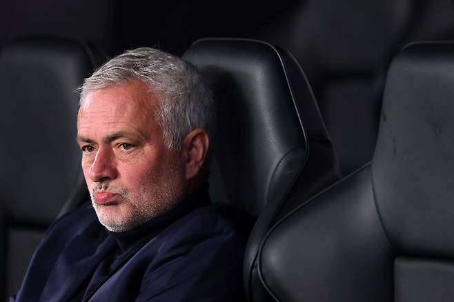 무리뉴 이러다가 또 경질되겠네…‘SON 바라기’들에게 당했다, UCL 2G 연속 무득점 패배