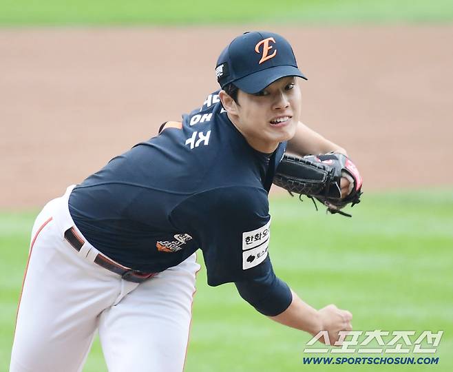 '2이닝→4이닝 무실점' PO MVP, 4일 휴식 독 됐나…첫 KS "5이닝 이상" 기대했는데 4⅓이닝 4실점 [KS1]