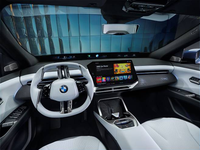 [CES 2026] 알렉사가 운전 비서로… BMW, 생성형 AI 탑재 SDV 공개