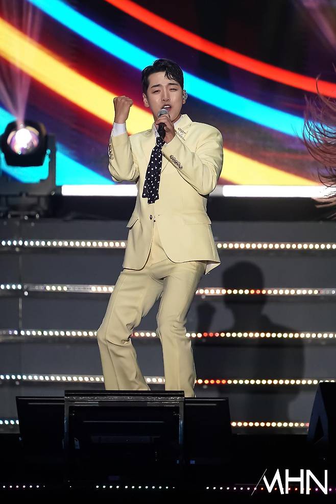Park Gun, the talent donor, is a bundle of joy