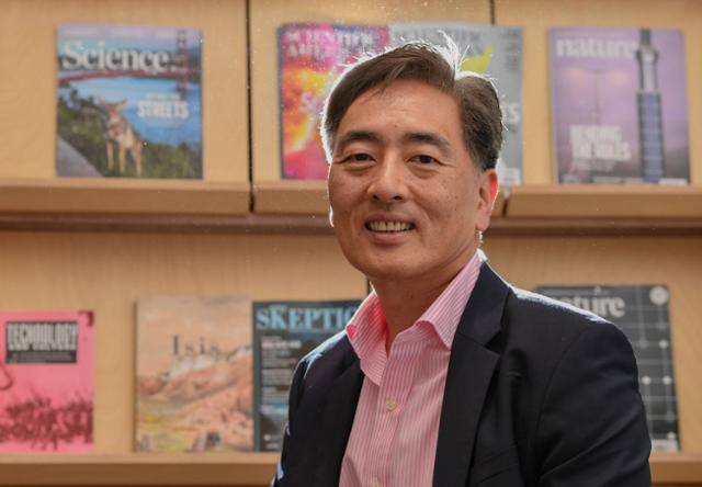 스타트업 리포트 주머니에 들어가는 양자 컴퓨터 시대 올 것 꿈의 컴퓨터 만드는 김정상 아이온큐 공동 창업자